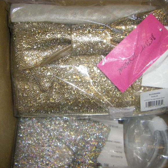 Betsey Johnson | Bags | Betsey Johnson Kitsch Little Glow Peep Shoulder ...